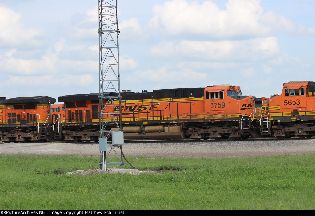 BNSF 5759